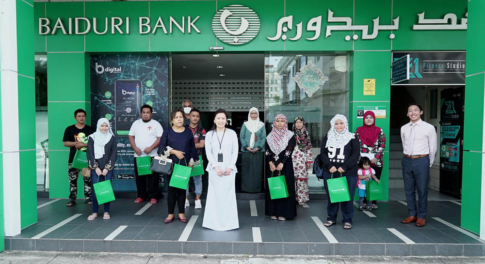 Baiduri Bank Concludes ‘Let’s Give Back This Ramadhan’ With Handover Of ...