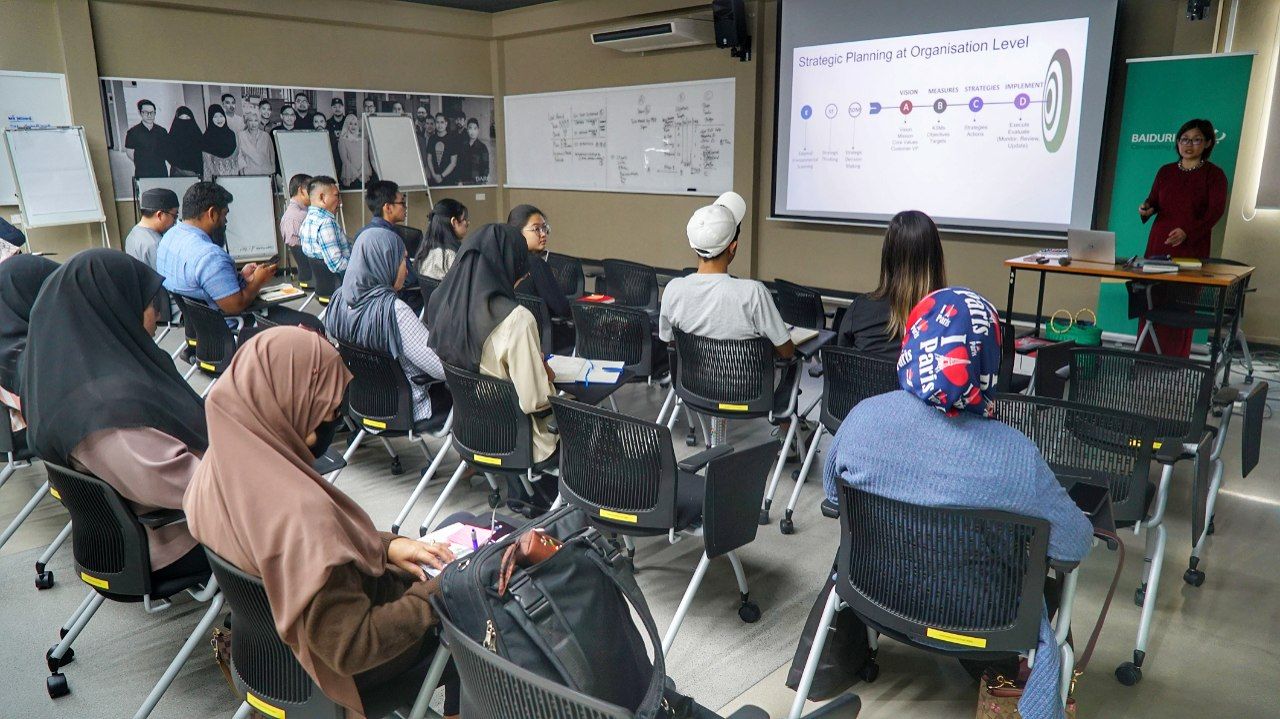 BAIDURI BANK CONTINUES ITS SME EMPOWERMENT SERIES WTH DARUSSALAM ...